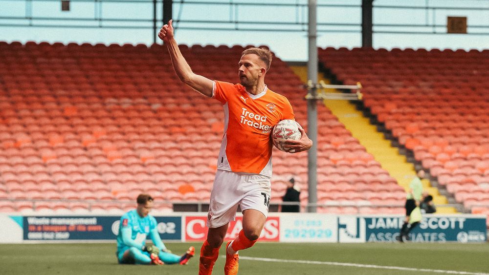 Jordan Rhodes Joins Mansfield Town On Loan | Blackpool Football Club