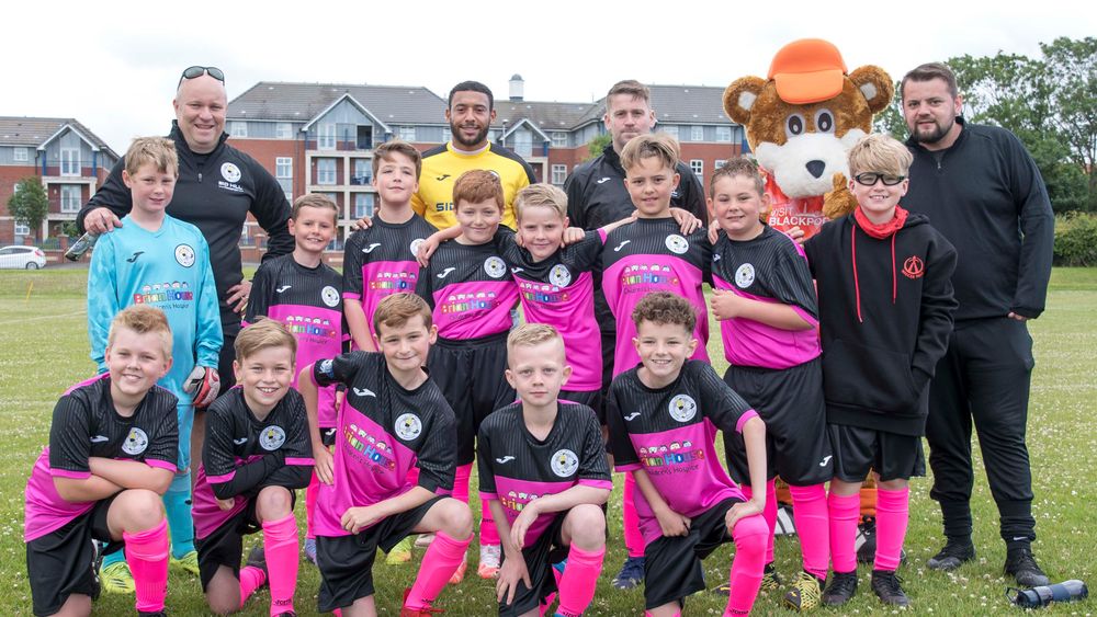 Tangerine Team Mates | Anderson Visits Clifton Rangers JFC | Blackpool ...